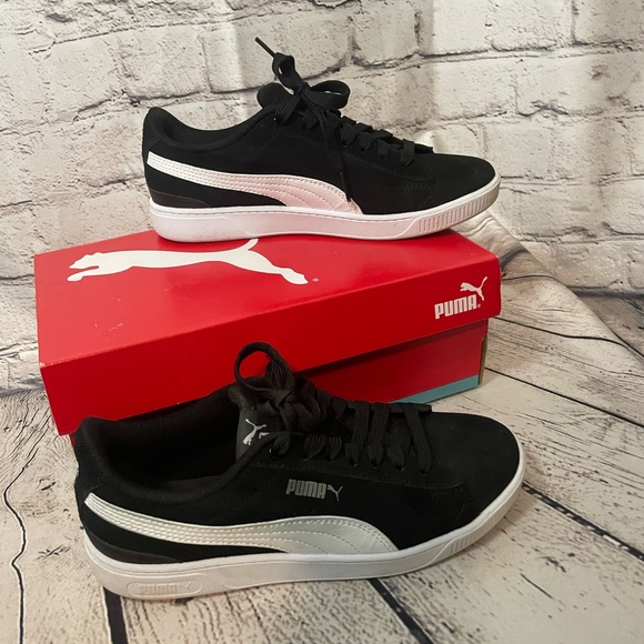 Puma | Shoes | Puma Vikky V3 Shoes Size 6 Worn Once | Poshmark